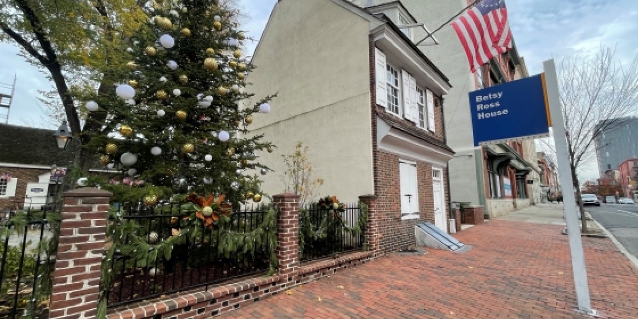 Historic Holidays in Old City Tree Lighting | Old City District